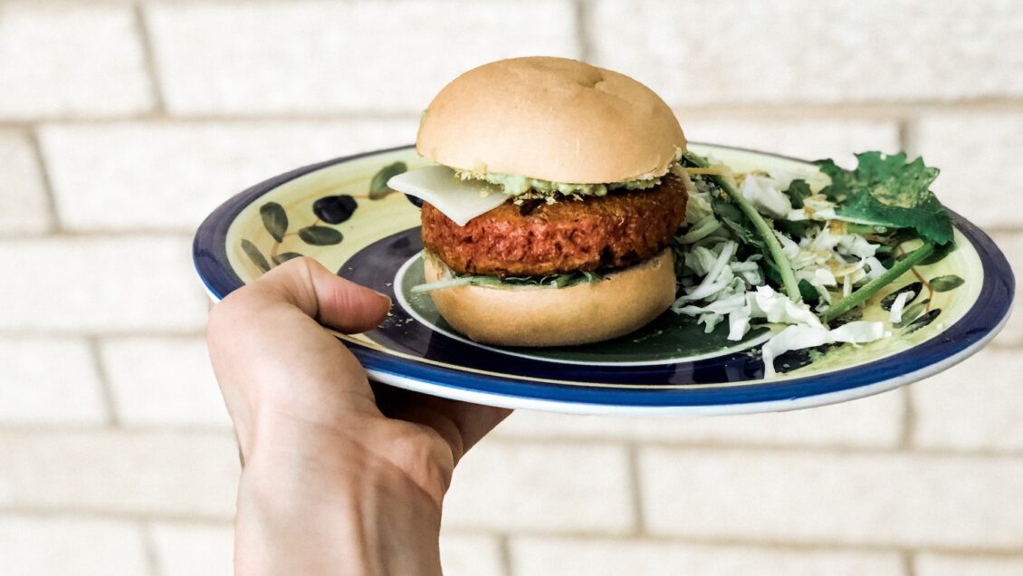 Lululemon launches accessories made from mushroom roots - Viable Earth